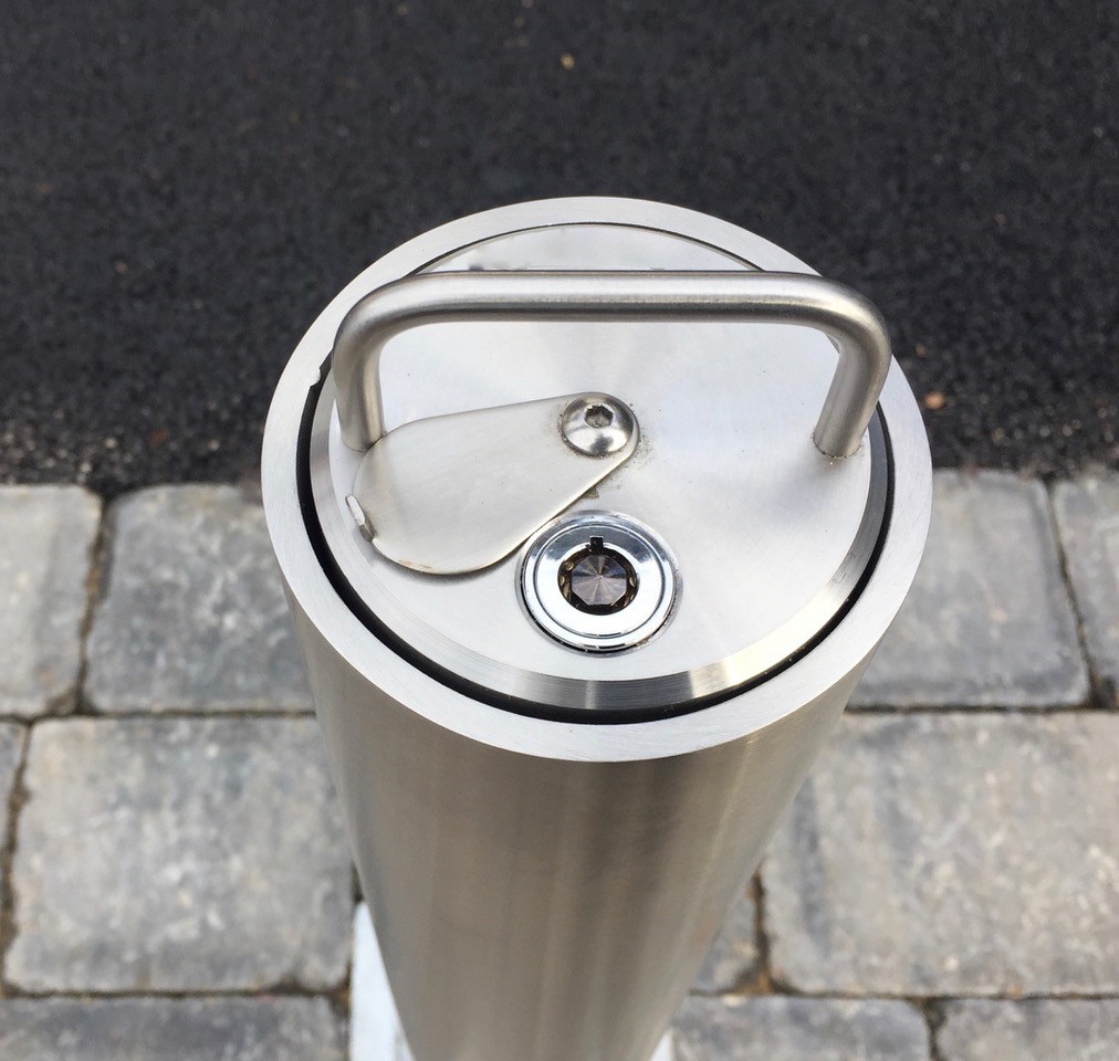 Quality Retractable Bollards, Excellent protection & Lock Mechanism